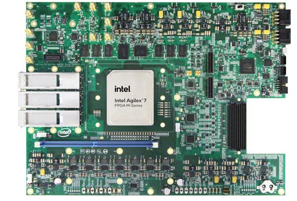 DK-DEV-AGM039FES Altera | Mouser 日本