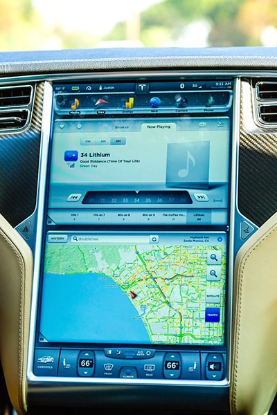 Automotive Infotainment Takes a Front Seat | Mouser